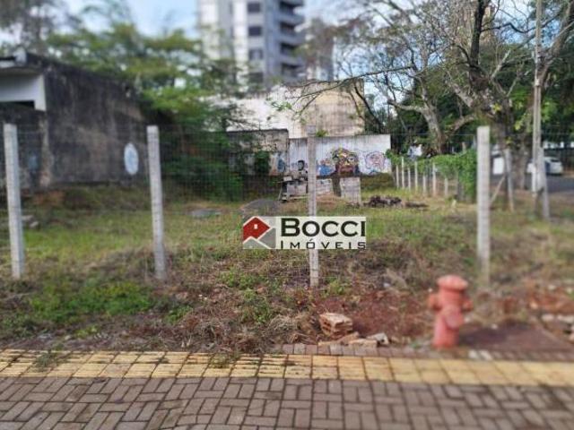 Terreno à venda, 405 m² por R$ 700.000,00 Centro Foz do Iguaçu/PR