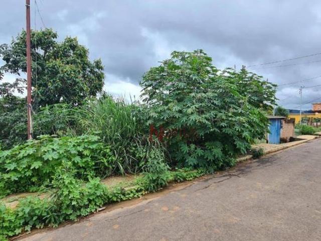 Terreno a venda 408m² R$ 79.000 Bairro Vale dos Araçás Mateus Leme MG