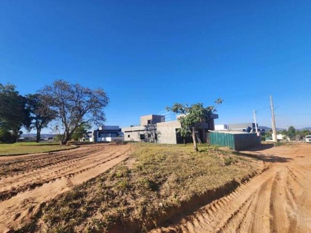 Terreno à venda, 450 m² por R$ 95.000,00 Condomínio Ninho Verde II Pardinho/SP