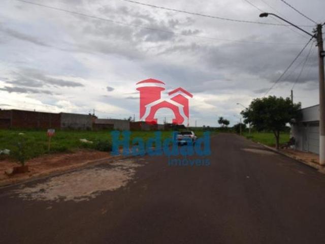 TERRENO À VENDA