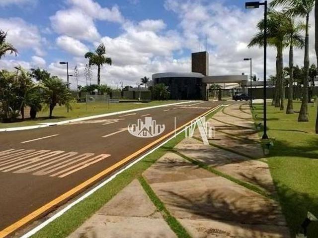 Terreno à venda, 500 m² por R$ 1.300.000,00 Sun Lake Residence Londrina/PR