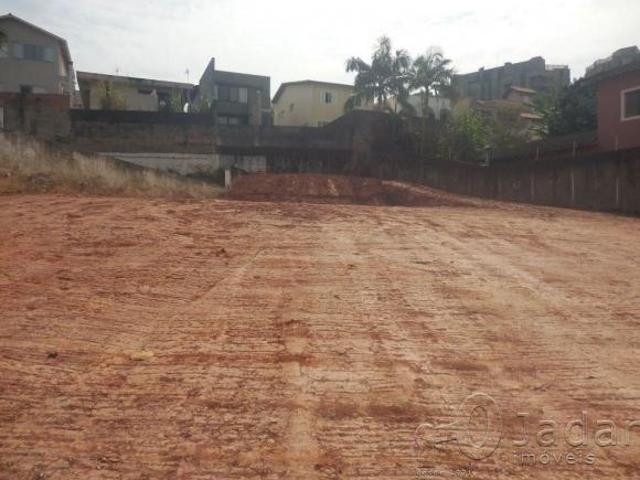 TERRENO A VENDA
