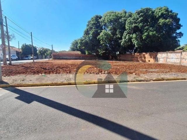 Terreno à venda, 594 m² por R$ 190.000 São Francisco Barretos/SP