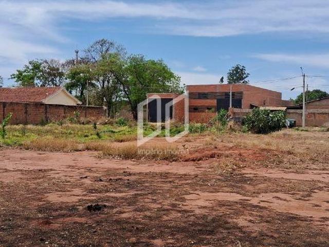 Terreno a Venda, 600 m2, Avenida Benedicto de Queiroz Cardoso, Araraquara SP