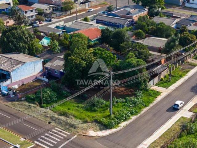 Terreno à Venda 600 m² Rua Pedro Mezomo, Bairro Los Angeles