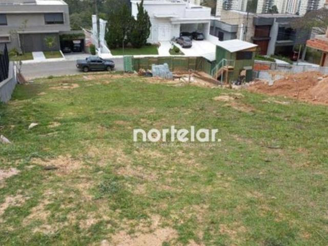 Terreno à venda, 711 m² por R$ 2.200.000,00 Tamboré Santana de Parnaíba/SP