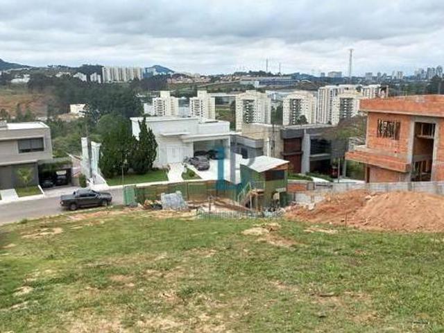 Terreno à venda, 711 m² por R$ 2.200.000,00 Tamboré Santana de Parnaíba/SP
