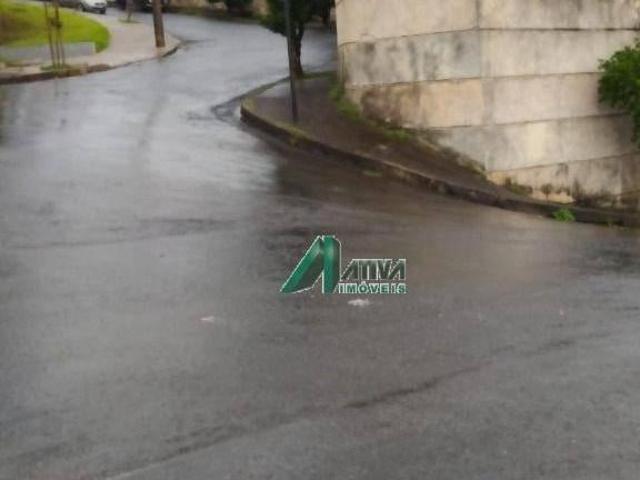 Terreno à venda, 750 m² por R$ 400.000,00 Estoril Belo Horizonte/MG