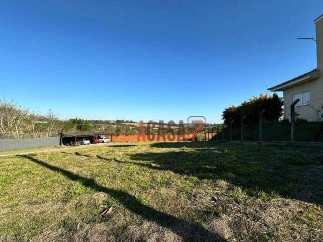 Terreno à venda, 790 m² Condomínio Village Araçoiaba Araçoiaba da Serra/SP