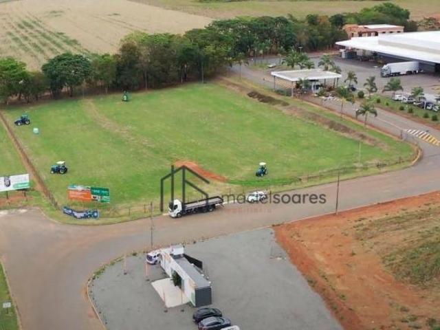 Terreno à venda, 854 m² por R$ 950.000,00 Holambra Holambra/SP