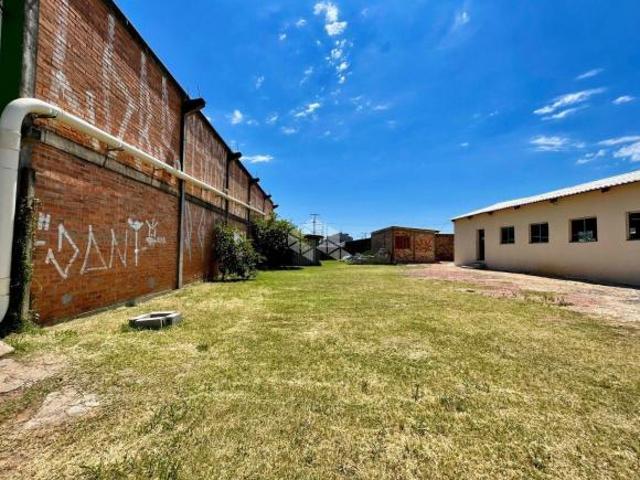 Terreno à venda com12,3x 36m, no bairro Humaitá, em Porto Alegre