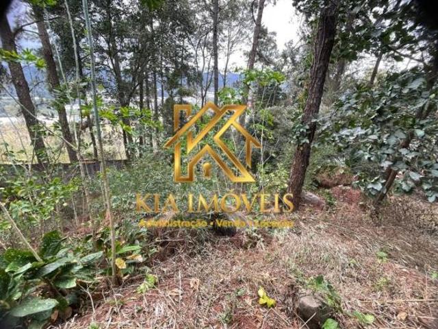 Terreno á venda com casa de apoio em Itapevi