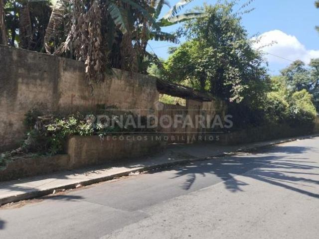 Terreno a venda com construção em ZMa 2620 m
