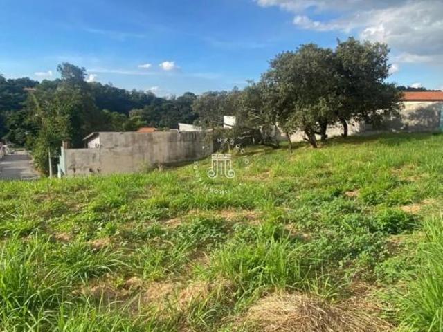 TERRENO A VENDA COM PEQUENO DECLIVE COM 553,90M² COM 12 FRENTE PARA AVENIDA BAIRRO COLONIA JUNDIAI S