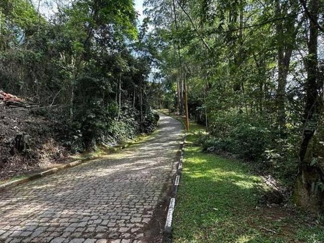 Terreno à venda com projeto aprovado, Serra da Cantareira Condomínio fechado