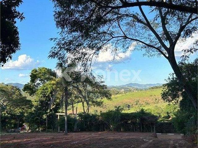Terreno à venda com 1000 m² em Recanto Três Lagos batatuba, Piracaia