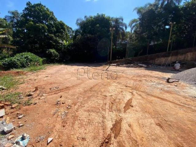 Terreno à venda com 1000 m² no Condomínio Vale do Itamaracá, Valinhos