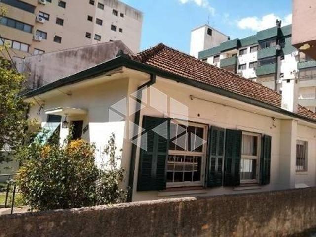 Terreno à venda com 10m de frente no bairro Higienópolis em Porto Alegre RS