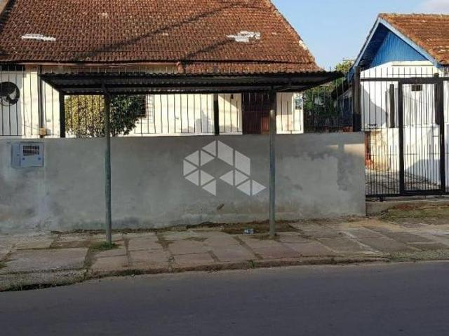 Terreno a venda com 11m de frente por 29 m de fundos no bairro Cavalhada