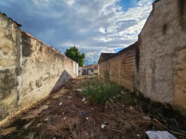 Terreno à venda com 125,00m² de área no bairro Parque São Sebastião, em Ribeirão Preto/SP
