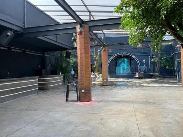 Terreno a venda com 1311m² em Indianópolis