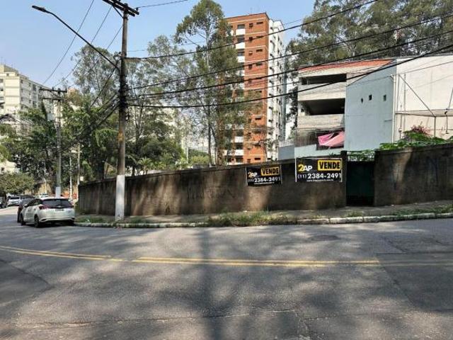 Terreno a Venda com 1.271m² por R$ 6.500.000,00 na Vila Andrade