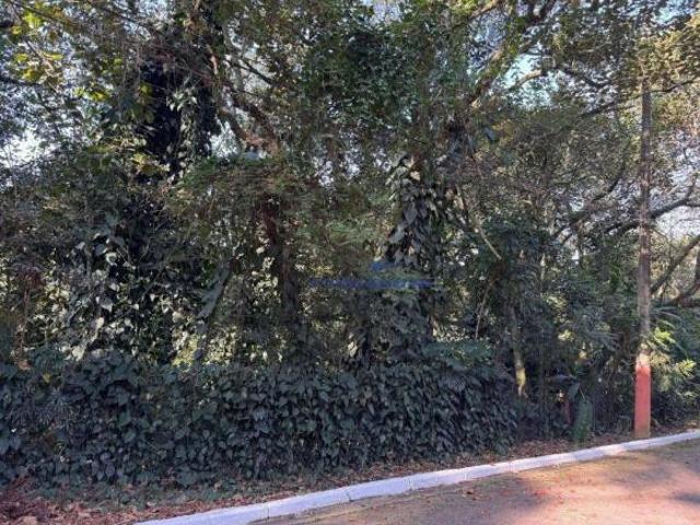 Terreno à venda com 1.440 m² na Granja Viana em condomínio de alto padrão