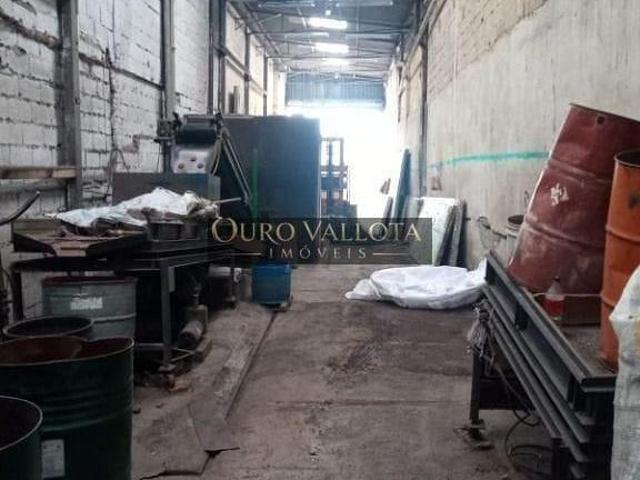 Terreno a venda com 1 casa + 1 galpão com 392m² a 950m da Estação CPTM Juventus Mooca