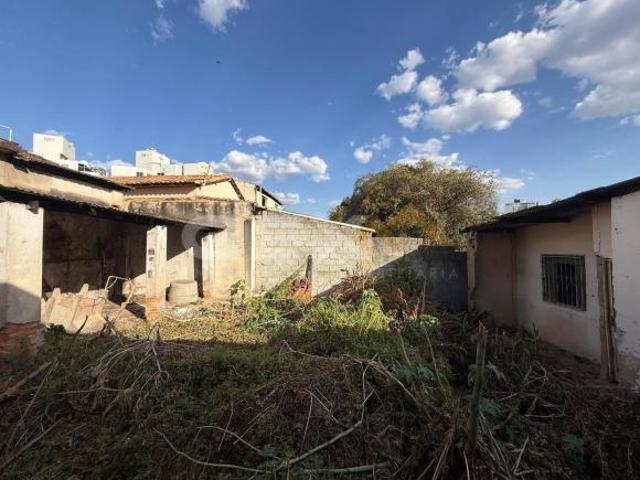 Terreno à Venda com 290m² no Bairro Afonso Pena em Divinópolis MG