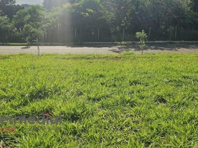 Terreno á venda com 200 m² no Lotemanto Reserva do parque em Boituva