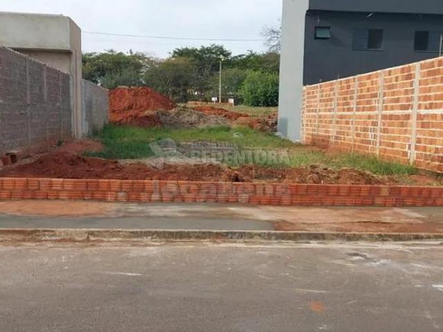 Terreno à Venda com 200m² no residencial Mário de Mattos