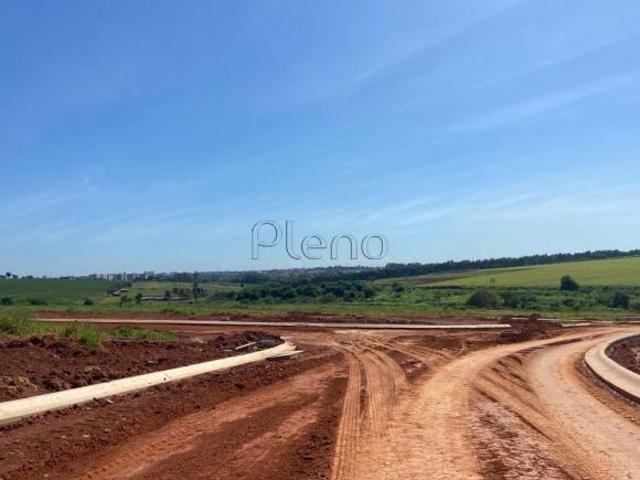 Terreno à venda com 205m² no Villagio Paulínia, Paulínia