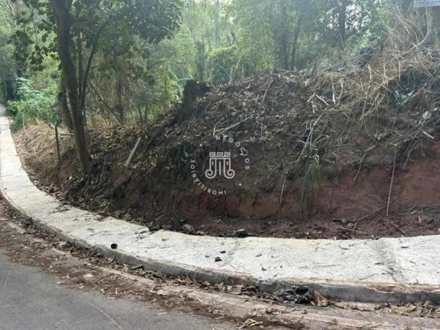 TERRENO A VENDA COM 2.200M2 DE ÁREA TOTAL NA CHACARA DO REFUGIO EM COTIA SÄO PAULO/SP
