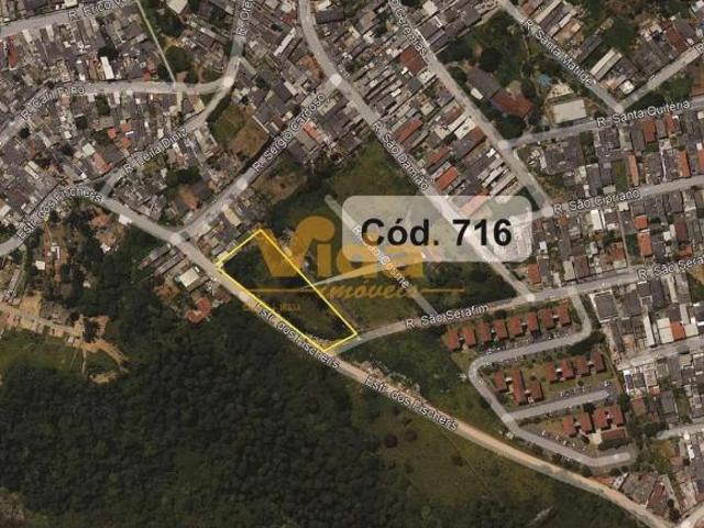 Terreno á venda com 2.742,65 m² no Jardim Sandra Cotia