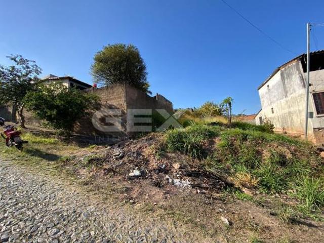 Terreno à Venda com 348m² no Bairro Serra Verde em Divinópolis MG