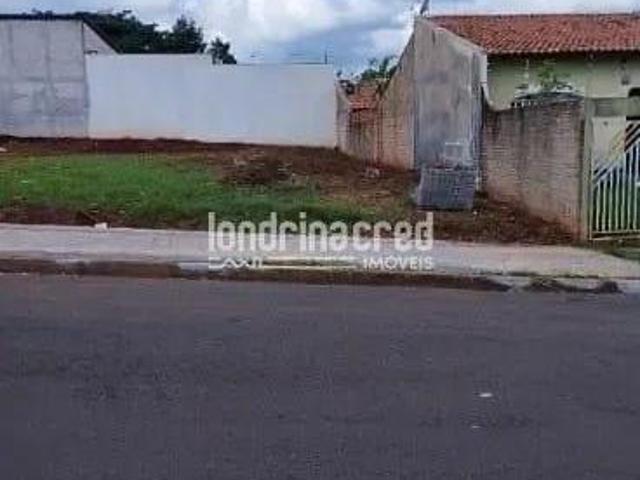 Terreno à venda com 359m² 11x32,65 em excelente localização, ideal para construção residencial ou