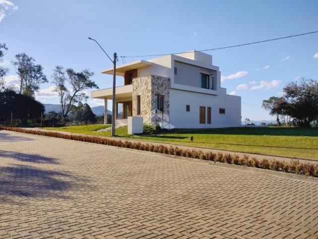 Terreno à venda, com 386,75 m² no condomínio Marina Del Faro, Clube do Lago, Osório/RS