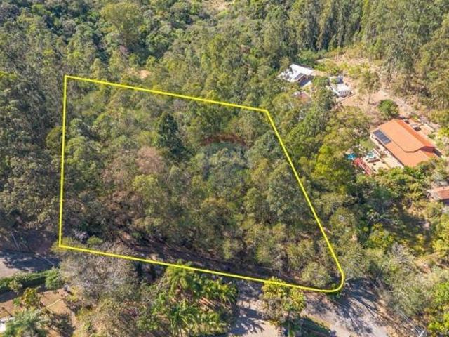 Terreno a venda com 3932 m², no condominio Santa Fé, Vinhedo SP