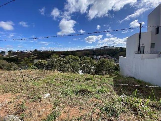 Terreno à venda com 467 m² no Aeroporto Juiz de Fora/MG