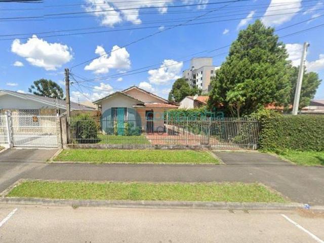 Terreno á venda com 480 m², no Hauer
