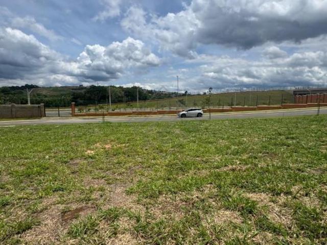TERRENO À VENDA COM 490 M² NO ALPHAVILLE DOM PEDRO ZERO