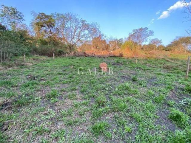 Terreno à venda com 414,95m² sendo 12m de frente, com vista incrível