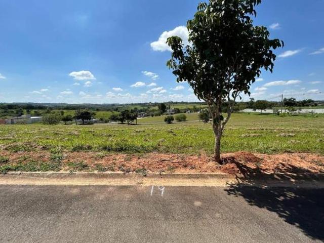 Terreno à venda, com 420 m², localizado no Condominio Solaris em Boituva, SP, Oportunidade de negóci