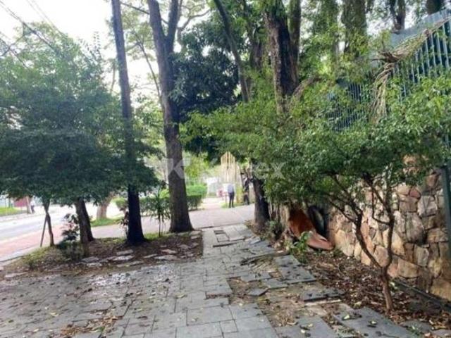 Terreno à venda com 550 m² em Pinheiros, São Paulo