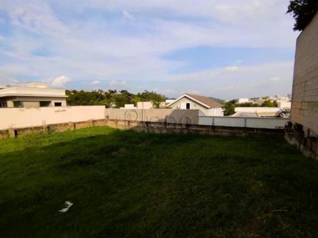 Terreno à venda com 600 m² no Condomínio Residencial Terras de Vinhedo, Vinhedo