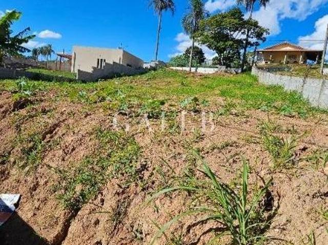 Terreno à venda com 628m²