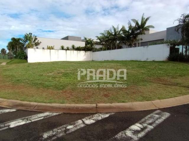 Terreno à venda com 635,60 m² Jardim Versailles Uberlândia/MG