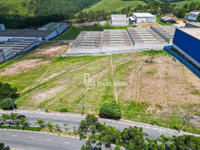 Terreno à venda com 9590m² Polo Empresarial Alphaville Santana de Parnaíba/SP