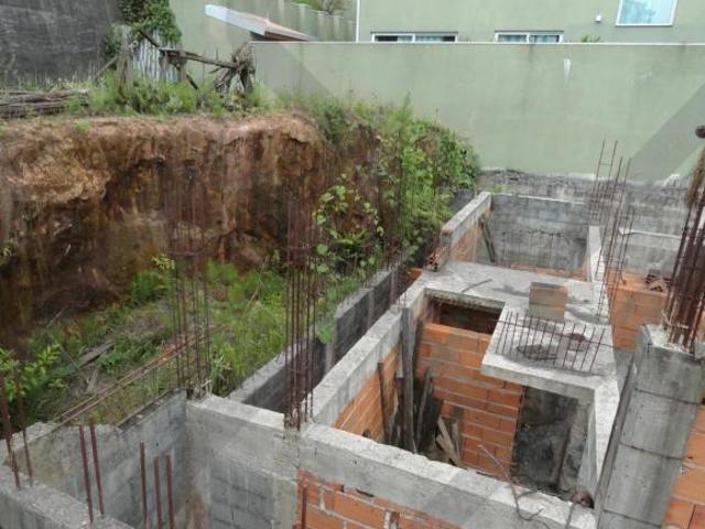 TERRENO À VENDA CONDOMÍNIO ALDEIA DA SERRA MORADA DAS FLORES