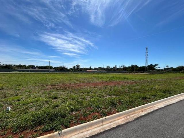 Terreno a venda Condomínio Brunelli Araçoiaba da Serra
